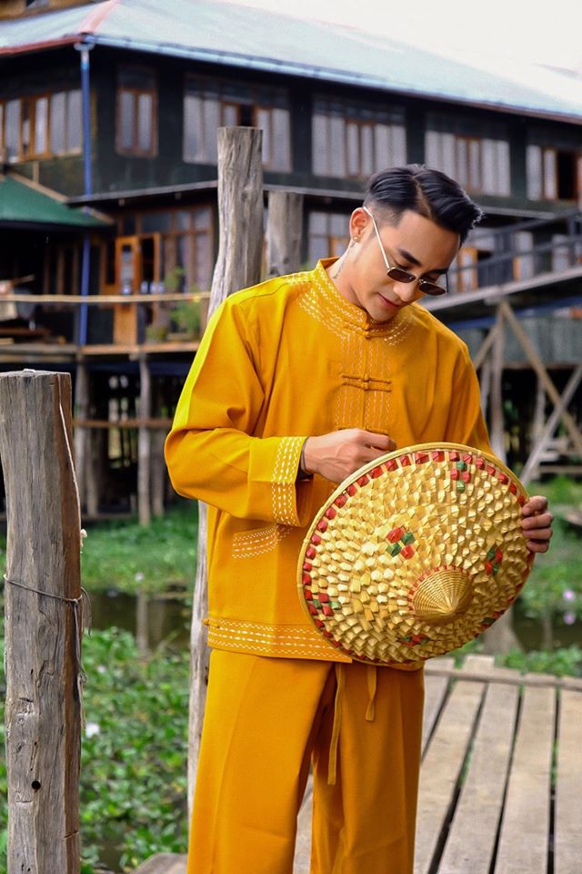 ရှမ်းရိုးရာဝတ်စုံလေးနဲ့ သန့်ပြန့်ခန်ညားလွန်းကာ မိန်းမလှလေးတွေရဲ့ အသည ...