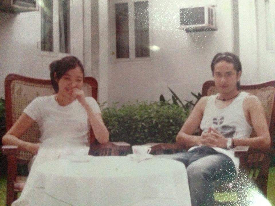 (၁၅)နှစ်ပြည့်မင်္ဂလာနှစ်ပတ်လည်နေ့ဖြစ်ပြီး ချစ်ခင်ပွန်းရဲ့မွေးနေ့လည်းဖြစ်လို့ တန်ဖိုးအရှိဆုံးလက ...