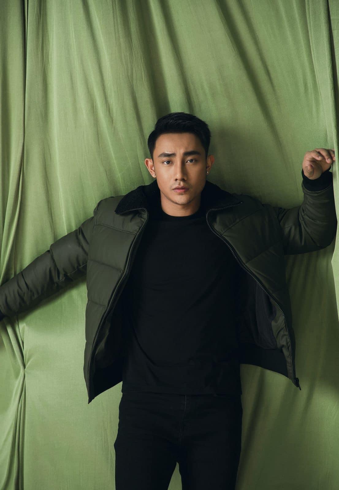 ကြည့်ရှုသူတွေများပြားခဲ့တဲ့ မင်းသားချောလေး တိုင်ရွန်ရဲ့ အမိုက်စားဆော့ပ ...