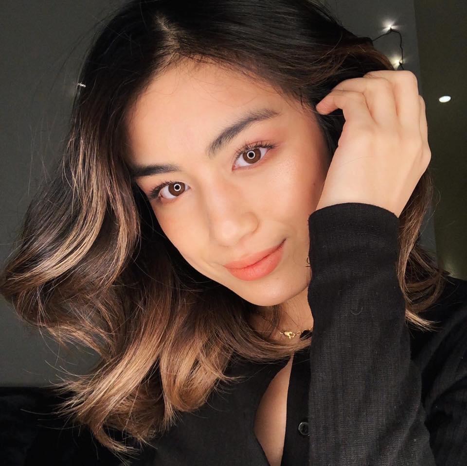 ပြည်ပမှာကျောင်းသွားတက်နေတဲ့ အမဖြစ်သူကိုလွမ်းလို့ Video လေးတစ်ခုဝေမျှလိုက်တဲ့ ယွန်းနဒီလွင်မိုး ...