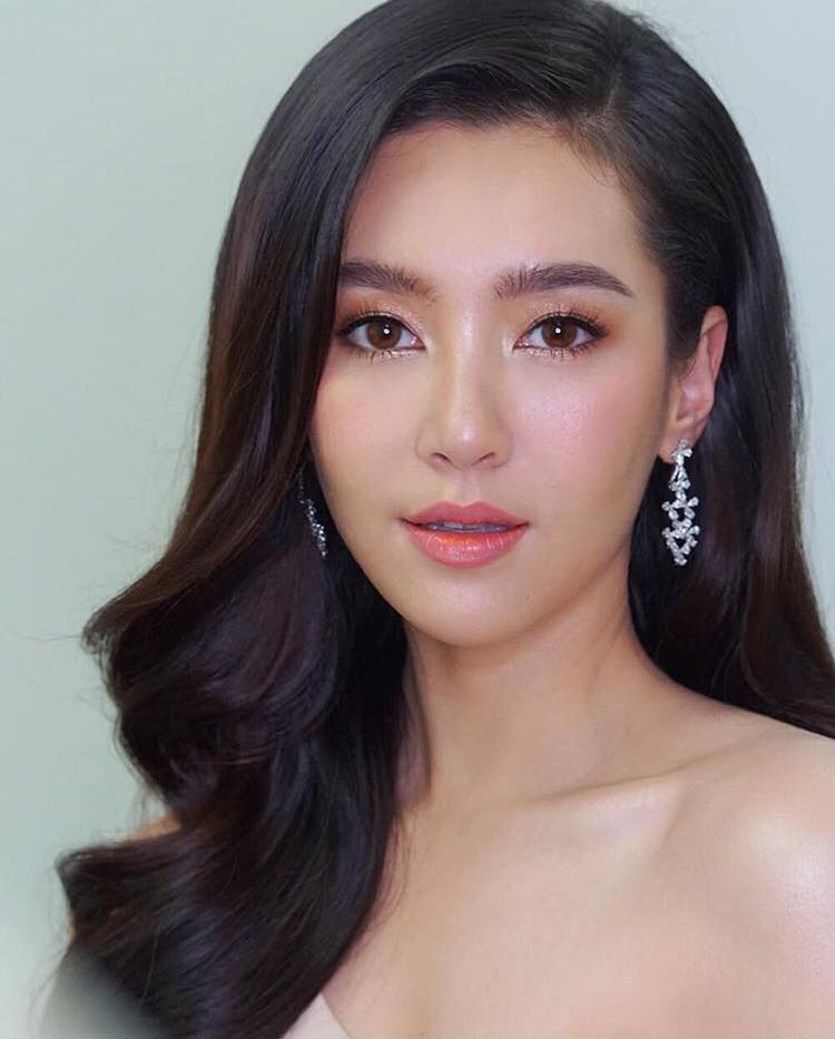 Bella Ranee បញ្ចេញមួយឈុតលេចគល់ភ្លៅ ស៊ីអារម្មណ៍អ្នកទស្សនាមិនស្ទើរ - Khmerload