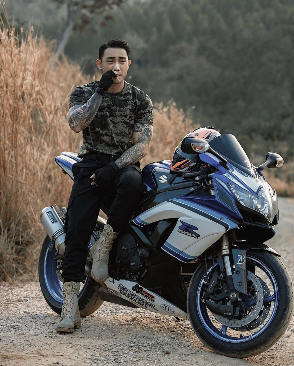 ကြည့်ရှုသူတွေများပြားခဲ့တဲ့ မင်းသားချောလေး တိုင်ရွန်ရဲ့ အမိုက်စားဆော့ပ ...