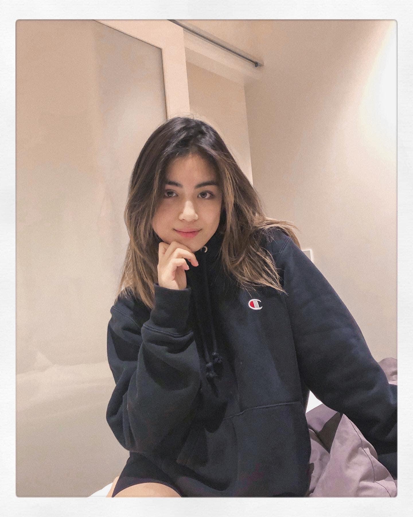 ပြည်ပမှာကျောင်းသွားတက်နေတဲ့ အမဖြစ်သူကိုလွမ်းလို့ Video လေးတစ်ခုဝေမျှလိုက်တဲ့ ယွန်းနဒီလွင်မိုး ...